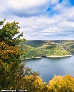 Exploring Jakes Rocks Overlook in Warren County