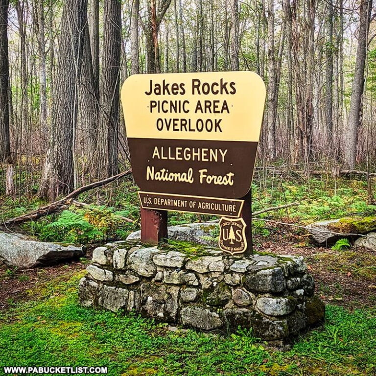 Exploring Jakes Rocks Overlook in Warren County