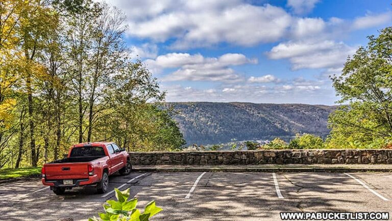 Exploring Jakes Rocks Overlook in Warren County