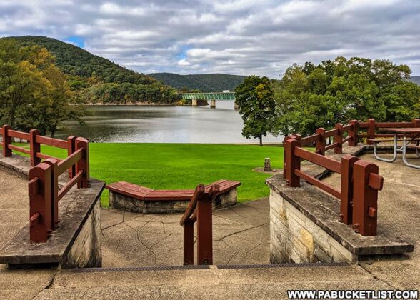 Exploring Rimrock Overlook in Warren County