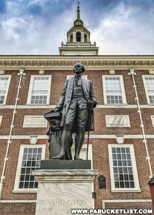 Exploring Independence Hall in Philadelphia