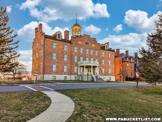 Exploring the Seminary Ridge Museum in Gettysburg - PA Bucket List