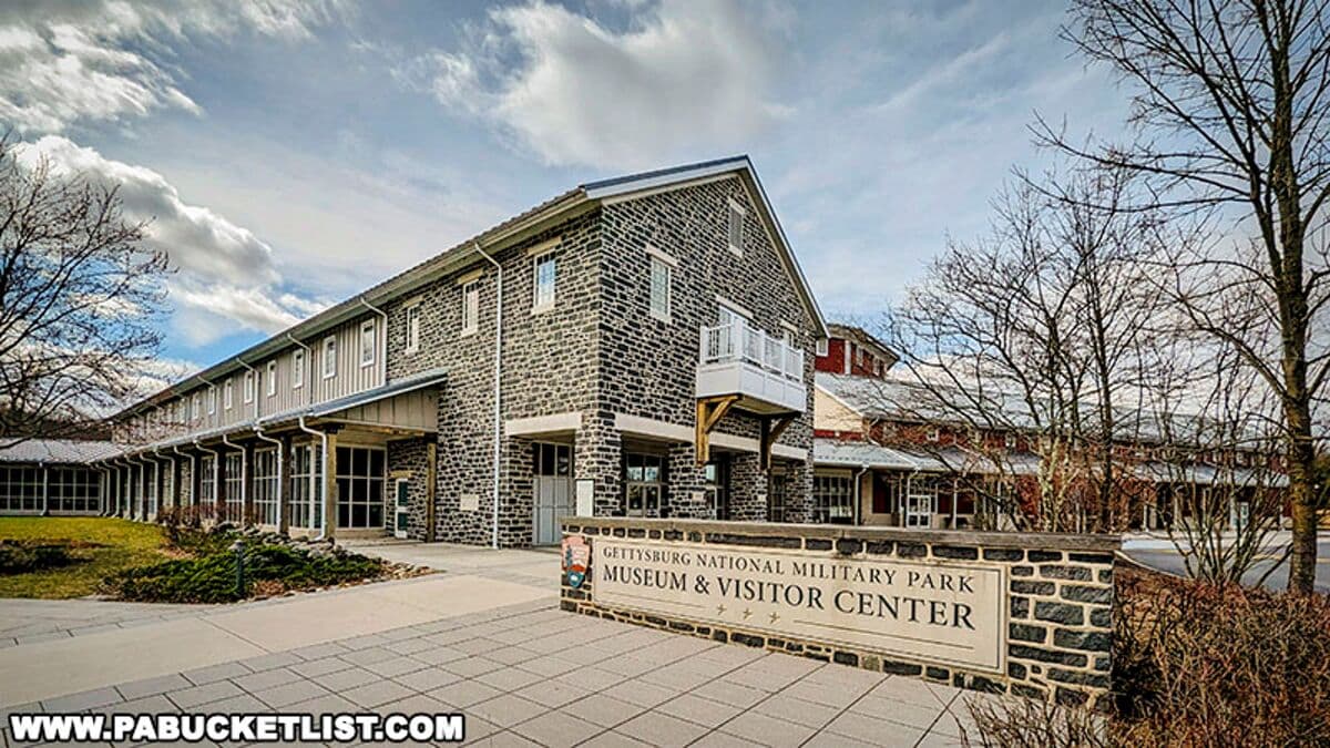 Exploring the Visitor Center at the Gettysburg National Military Park